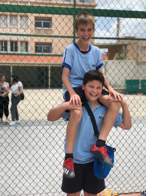 نشاط رياضي – Collège Notre Dame des Sœurs Salvatoriennes – Abra.